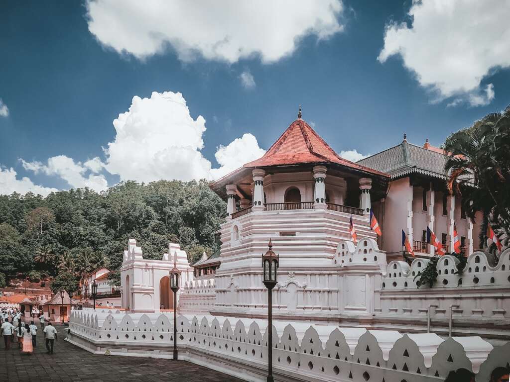 Temple of The Tooth Relic – LankaTrip